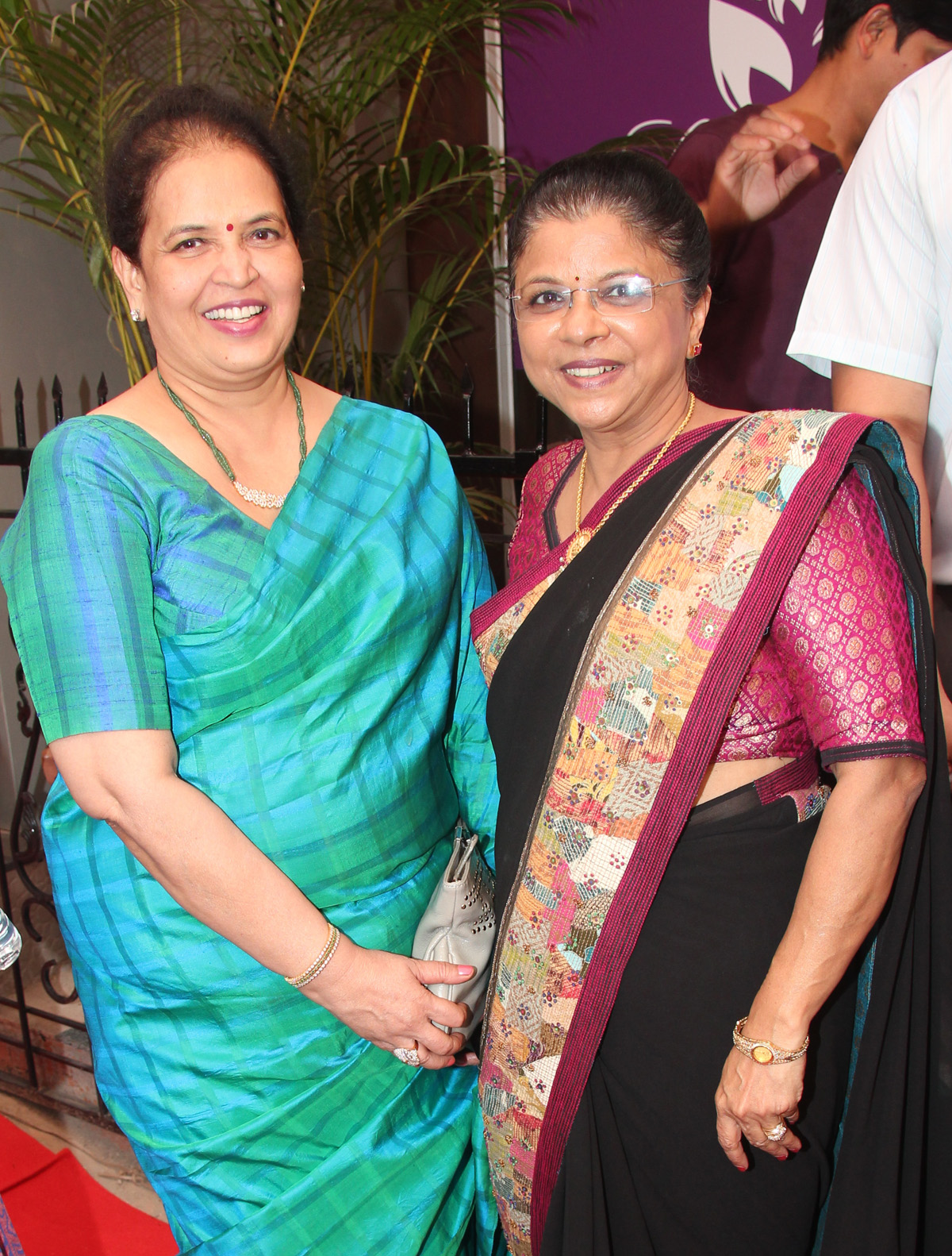 Sushmita Sen goes skin deep at clinic - Entertainment - Emirates24|7