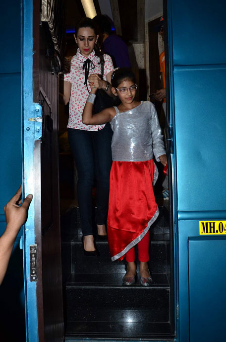 Bollywood's family day out: Raveena, Karisma... and kids - News in ...